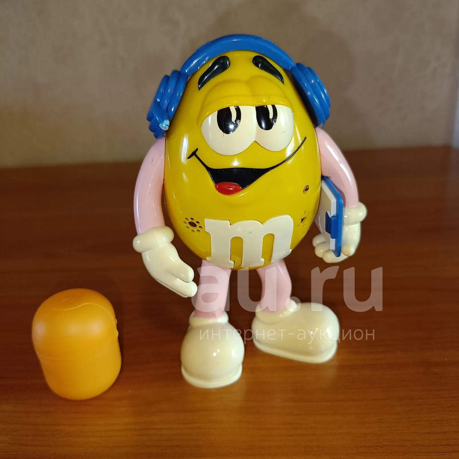 Ммдс (m&m's, mmds, ммдмс) Жёлтый в наушниках — купить в Красноярске ...