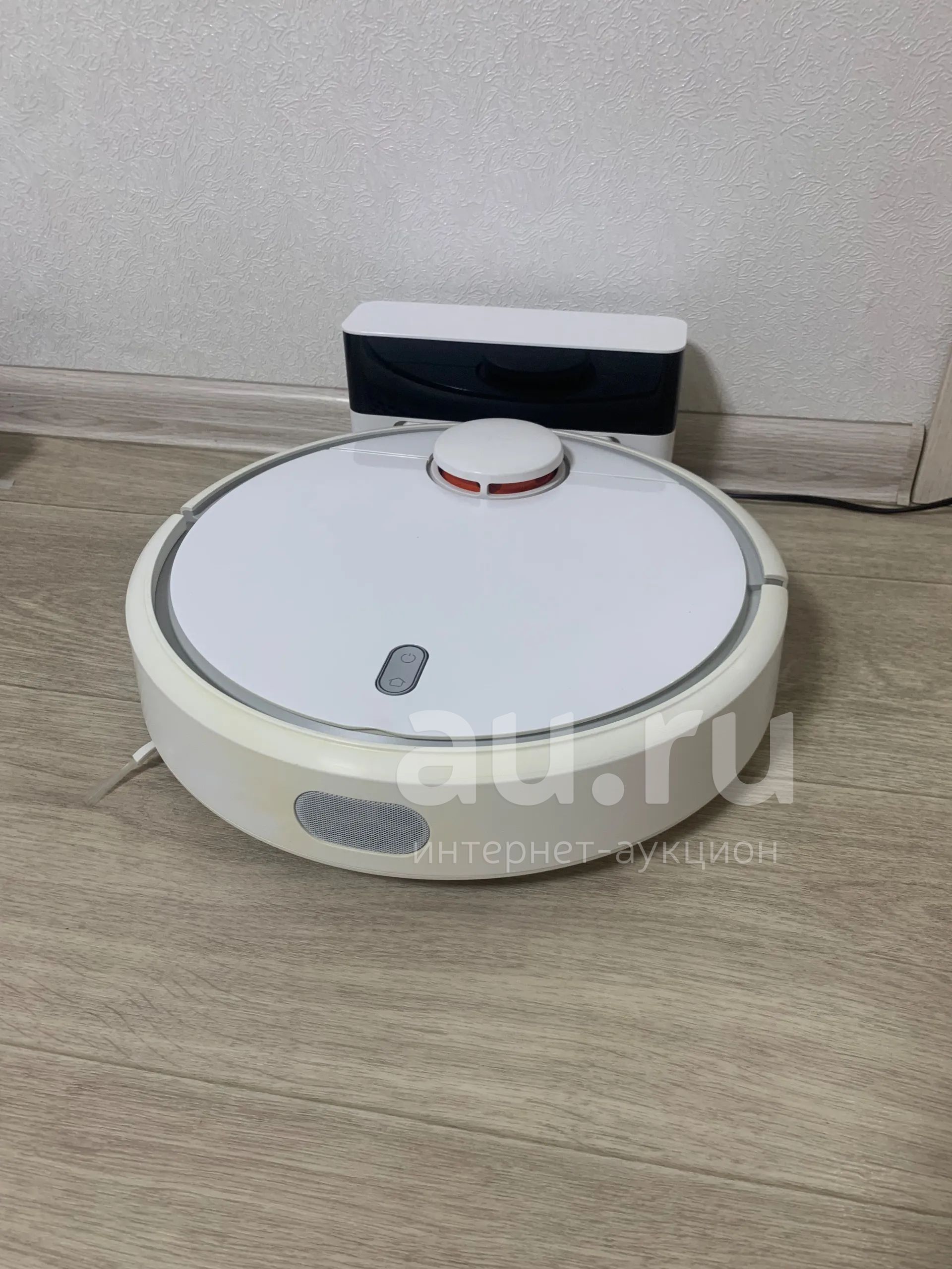Робот-пылесос Xiaomi Mi Robot Vacuum Cleaner — купить в Красноярске ...
