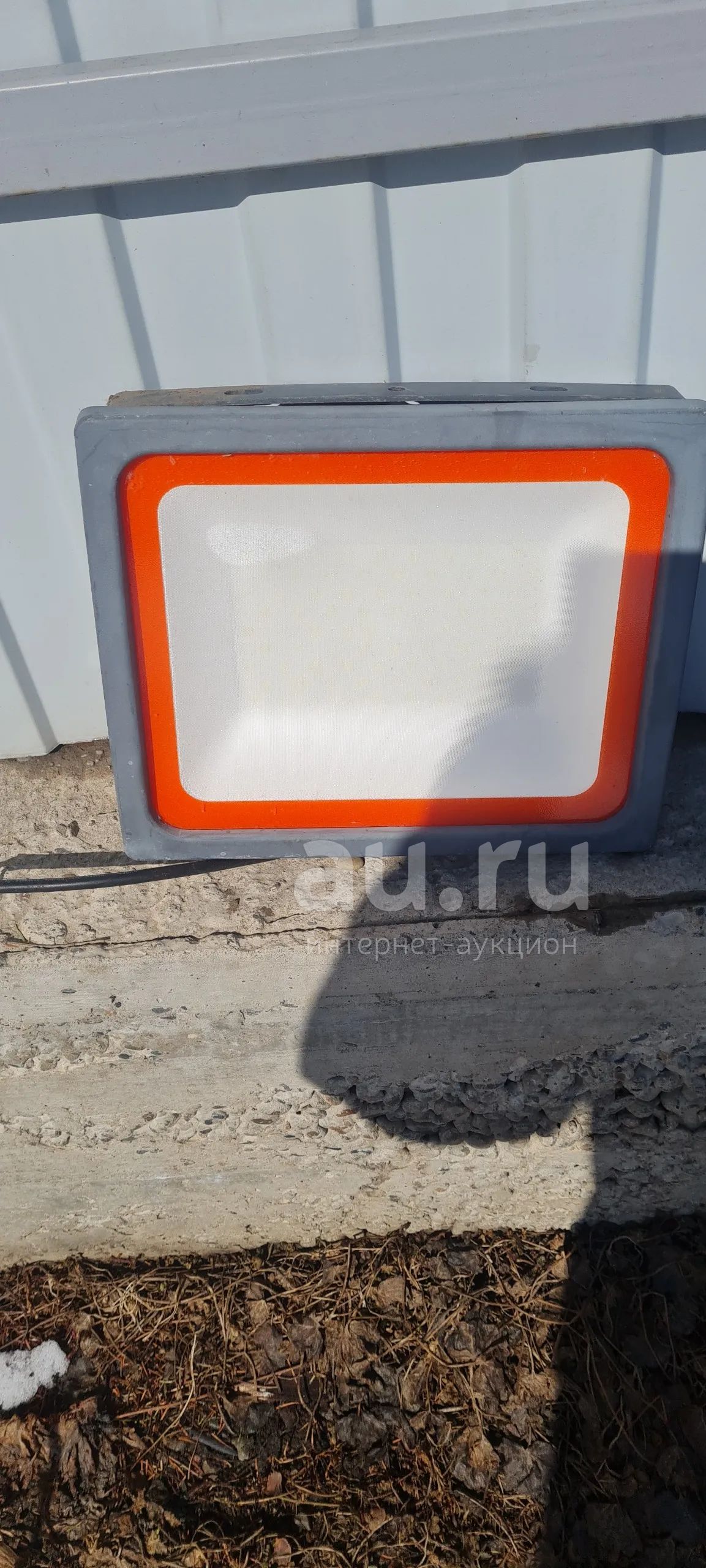 Прожектор 100 w — купить в Красноярске. Состояние: Б/у. Уличное ...