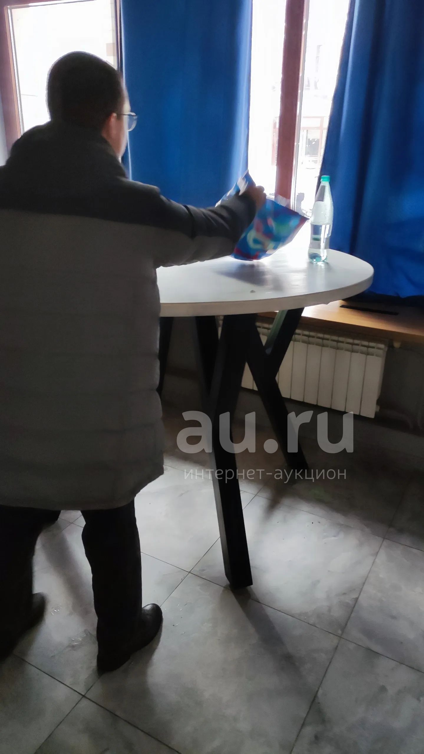 Барный стол — купить в Красноярске. Состояние: Б/у. Столешницы, барные ...