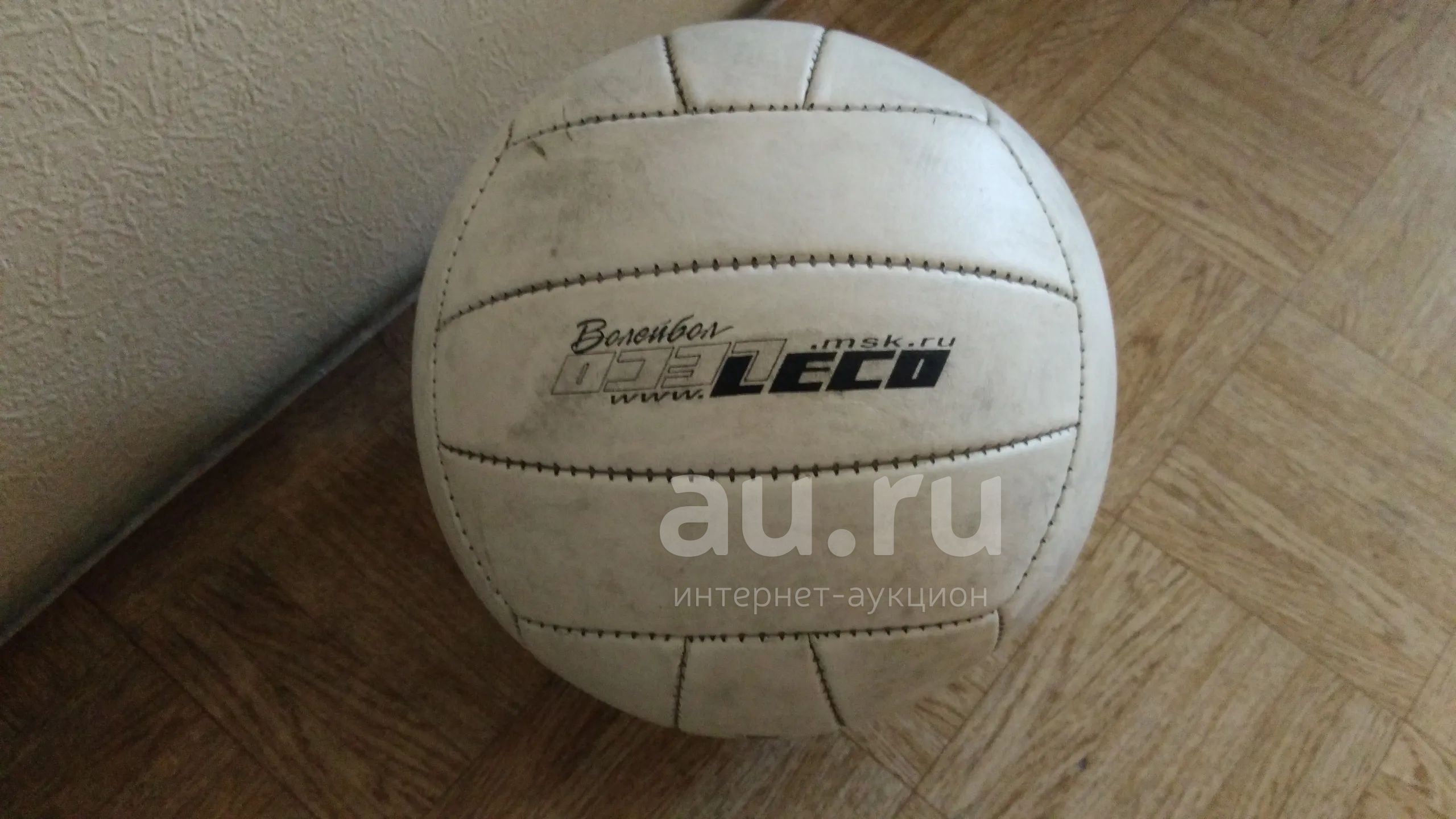 Мяч волейбольный Leco — купить в Красноярске. Состояние: Б/у. Мячи ...