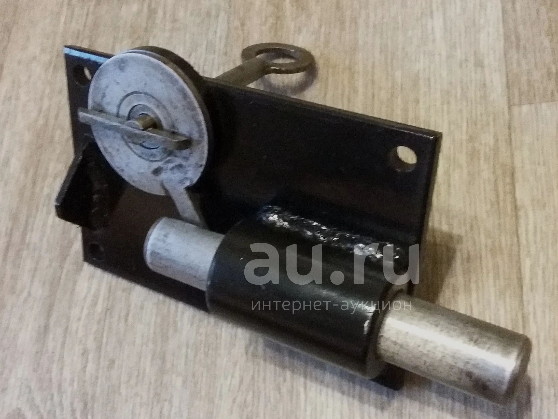 Замок гаражный с падающим ключом (журавлик) — купить в Красноярске ...