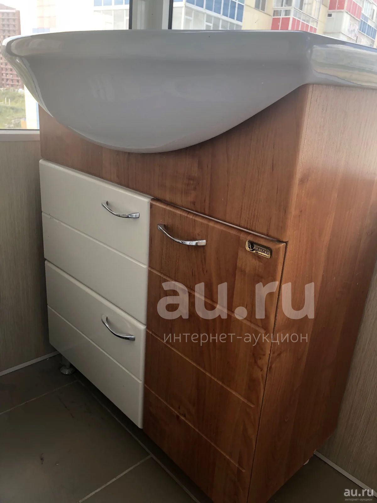 Тумба с раковиной и зеркало для ванны — купить в Красноярске. Состояние ...