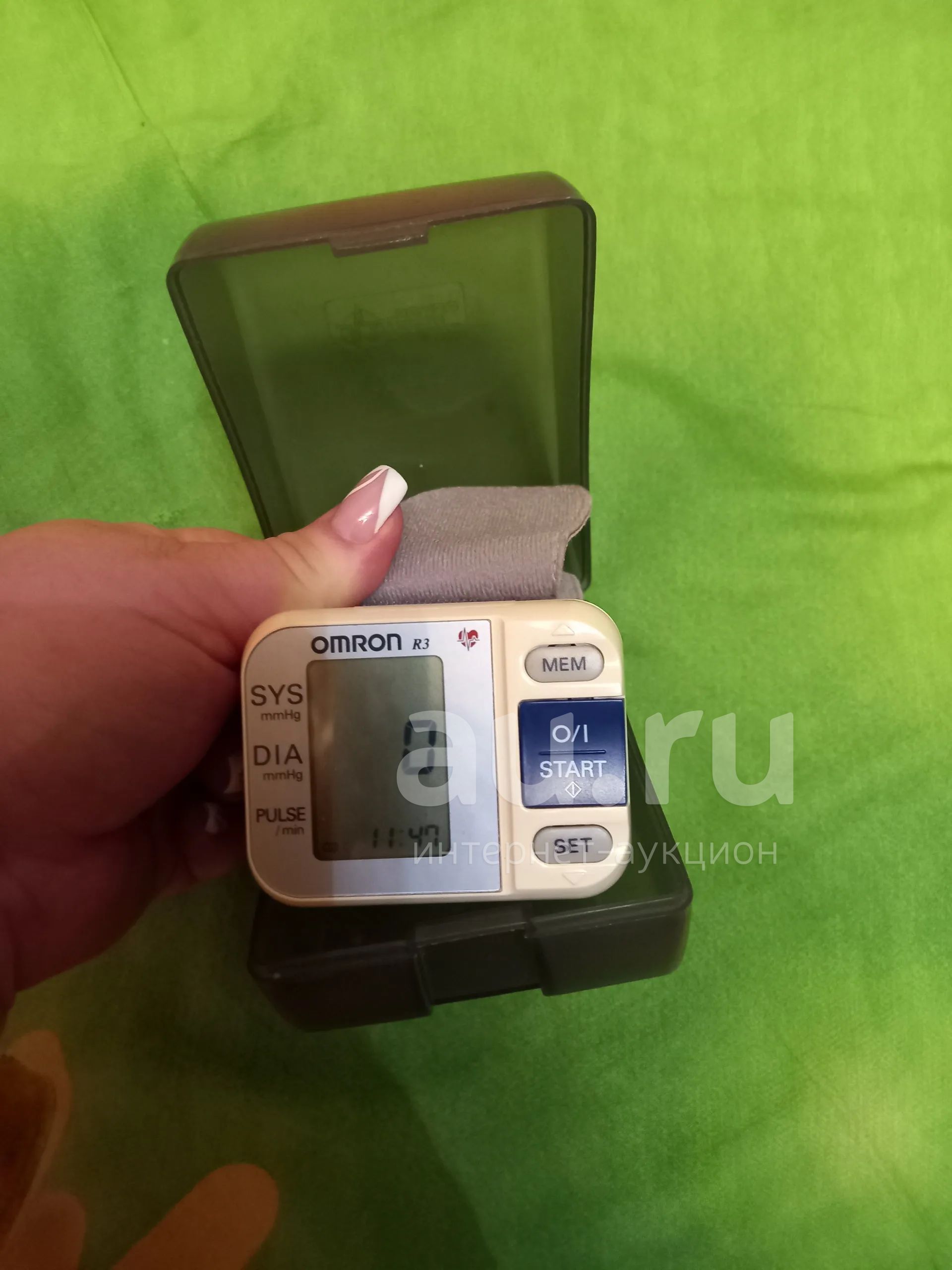 Тонометр Omron на запястье не верно показывает — купить в