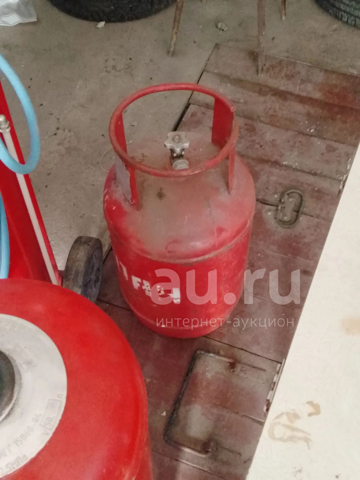 Газовый баллон — купить в Красноярске. Состояние: Б/у. Баллоны, газ в ...