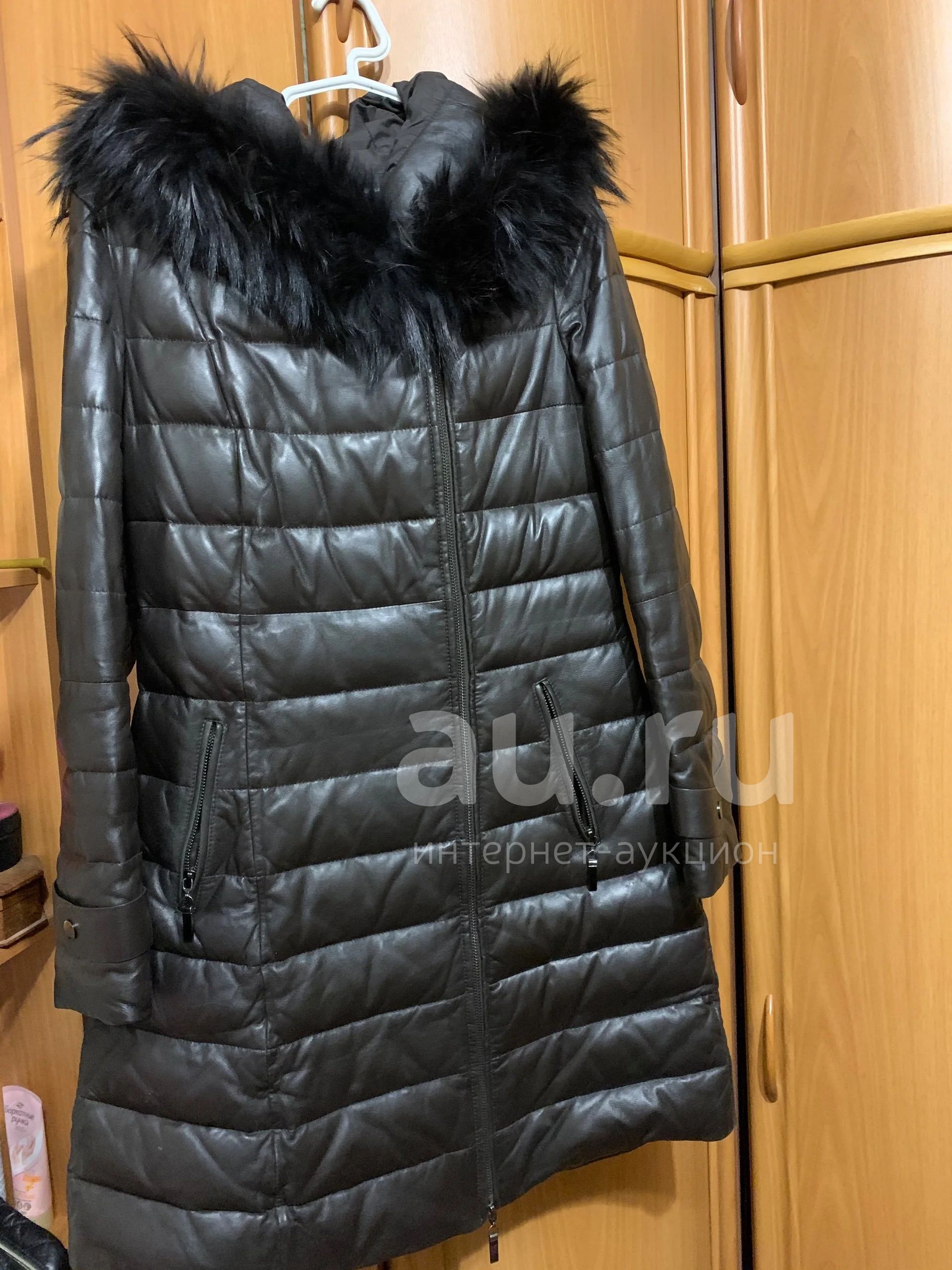 Пуховик кожаный — купить в Красноярске. Состояние: Хорошее. Верхняя ...