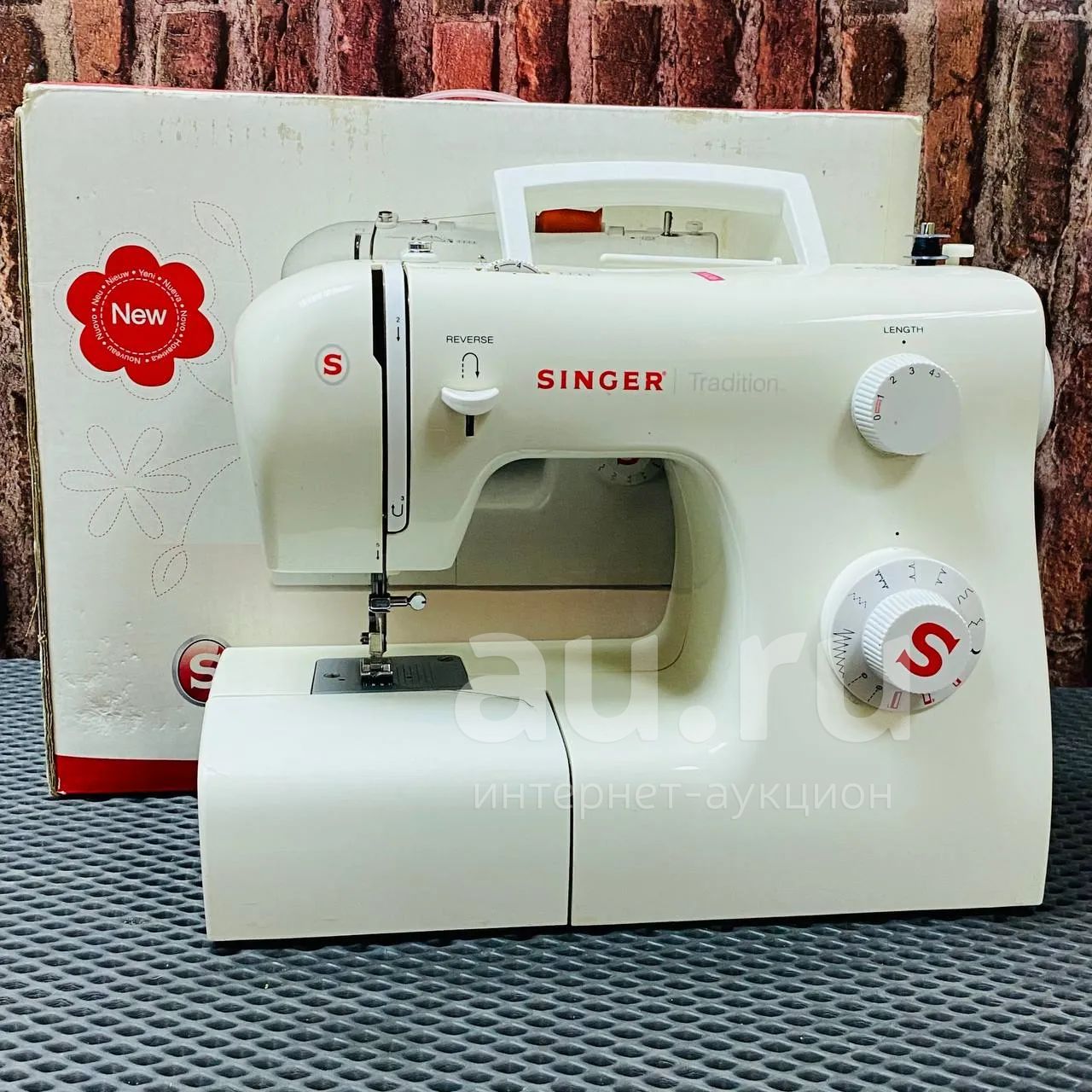 Швейная машина Singer 2250 (37097) — купить в Красноярске. Состояние: Б ...