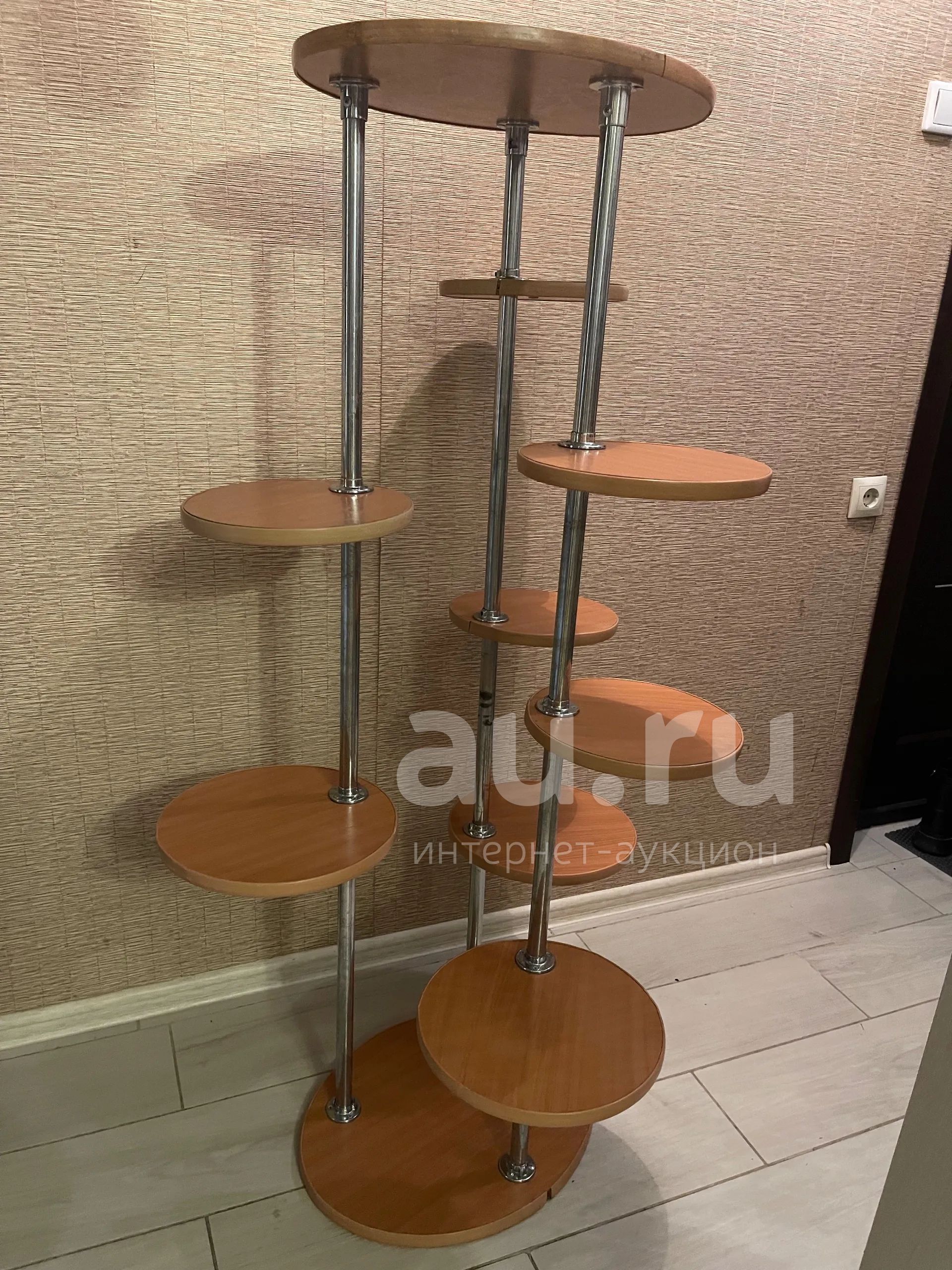 Стойка под цветы — купить в Красноярске. Состояние: Б/у. Кашпо, горшки ...