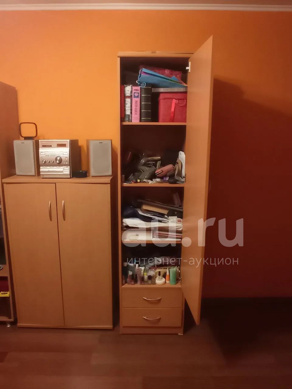 Шкаф пенал — купить в Красноярске. Состояние: Б/у. Стеллажи, тумбы ...