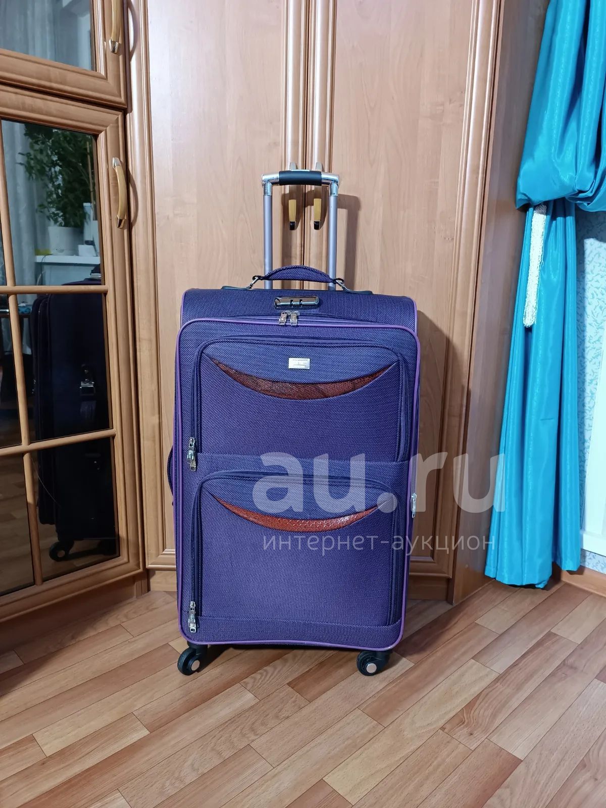 Большой дорожный чемодан — купить в Красноярске. Состояние: Б/у ...