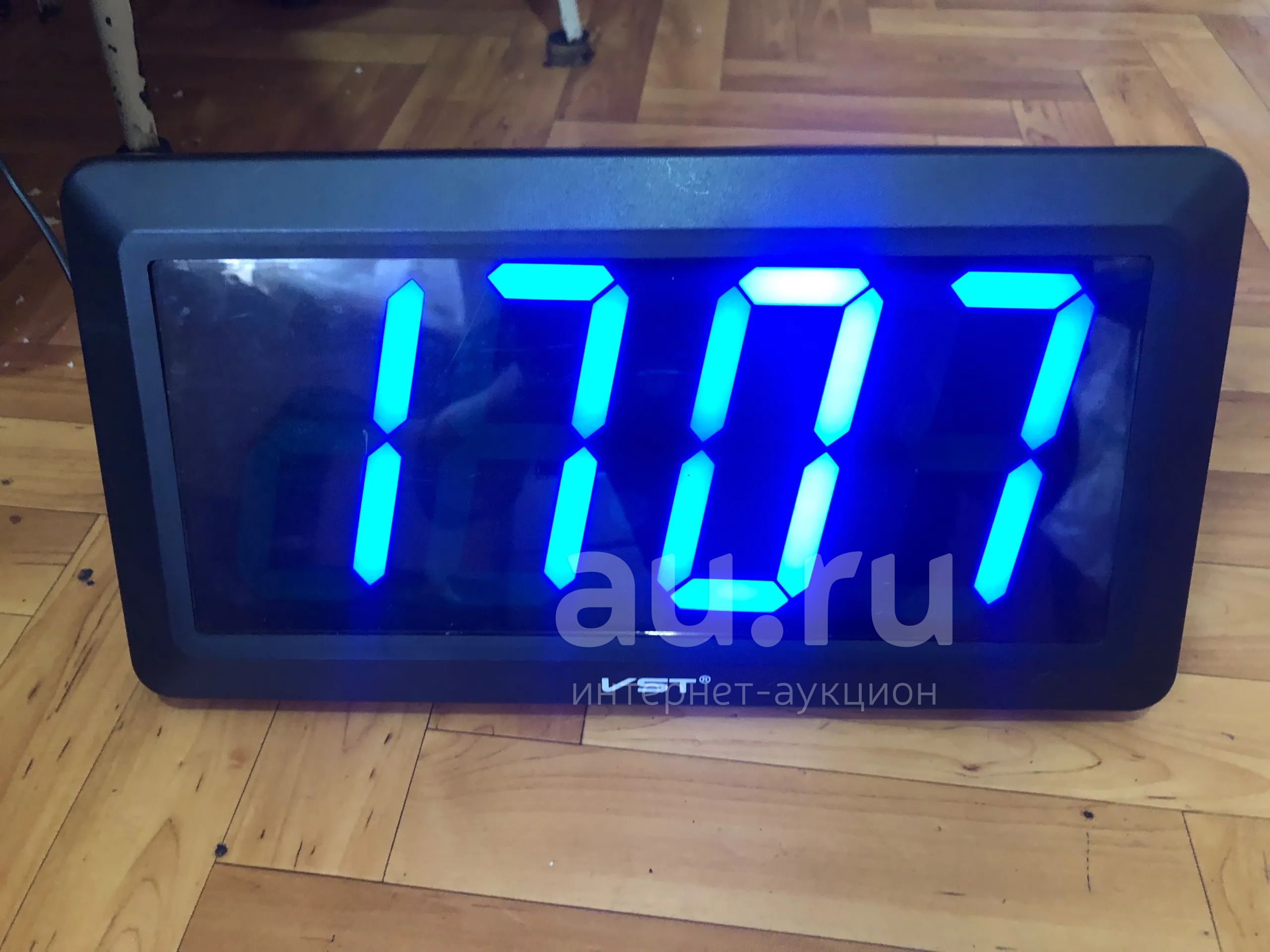 Часы электронные — купить в Красноярске Состояние Б у Другие