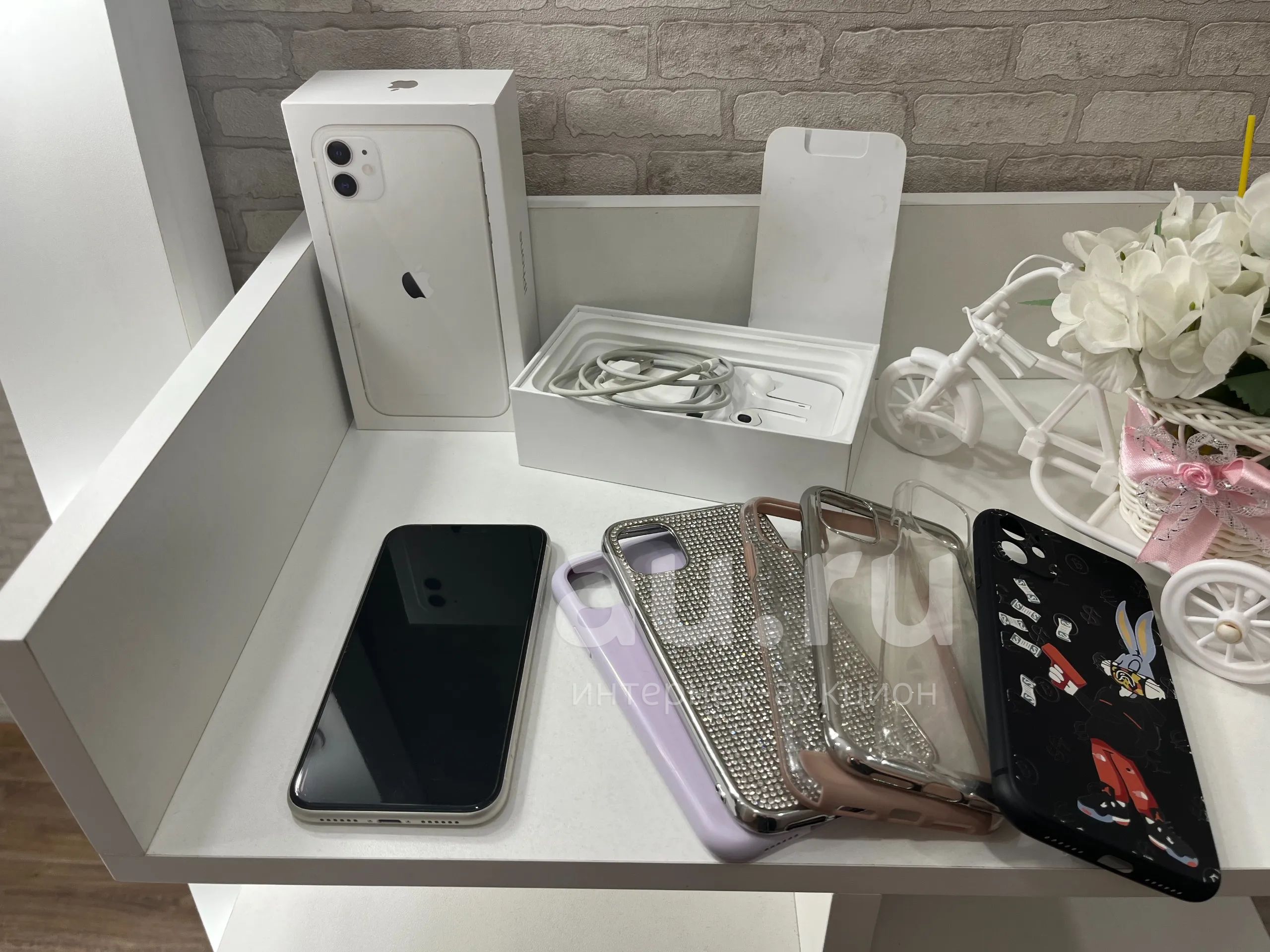 Apple iPhone 11 — купить в Красноярске. Состояние: Б/у. Смартфоны на ...