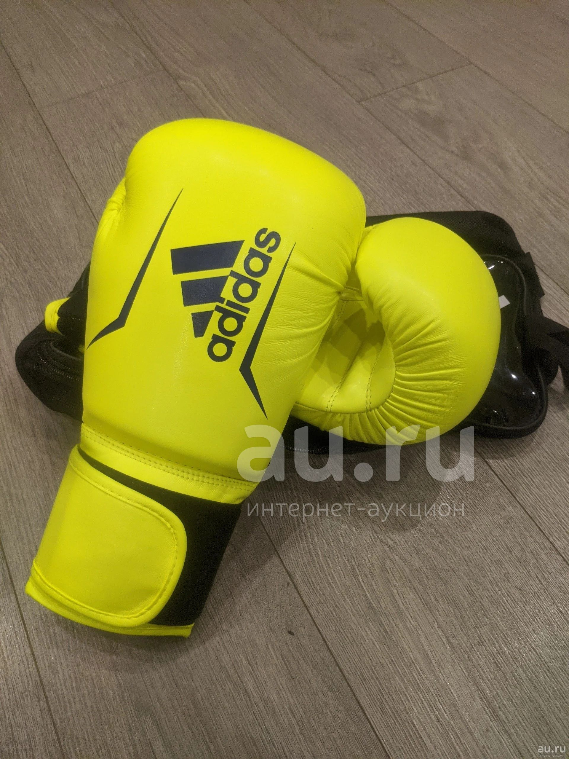Боксерские перчатки Adidas Speed 50 12oz. Зеленые — купить в ...