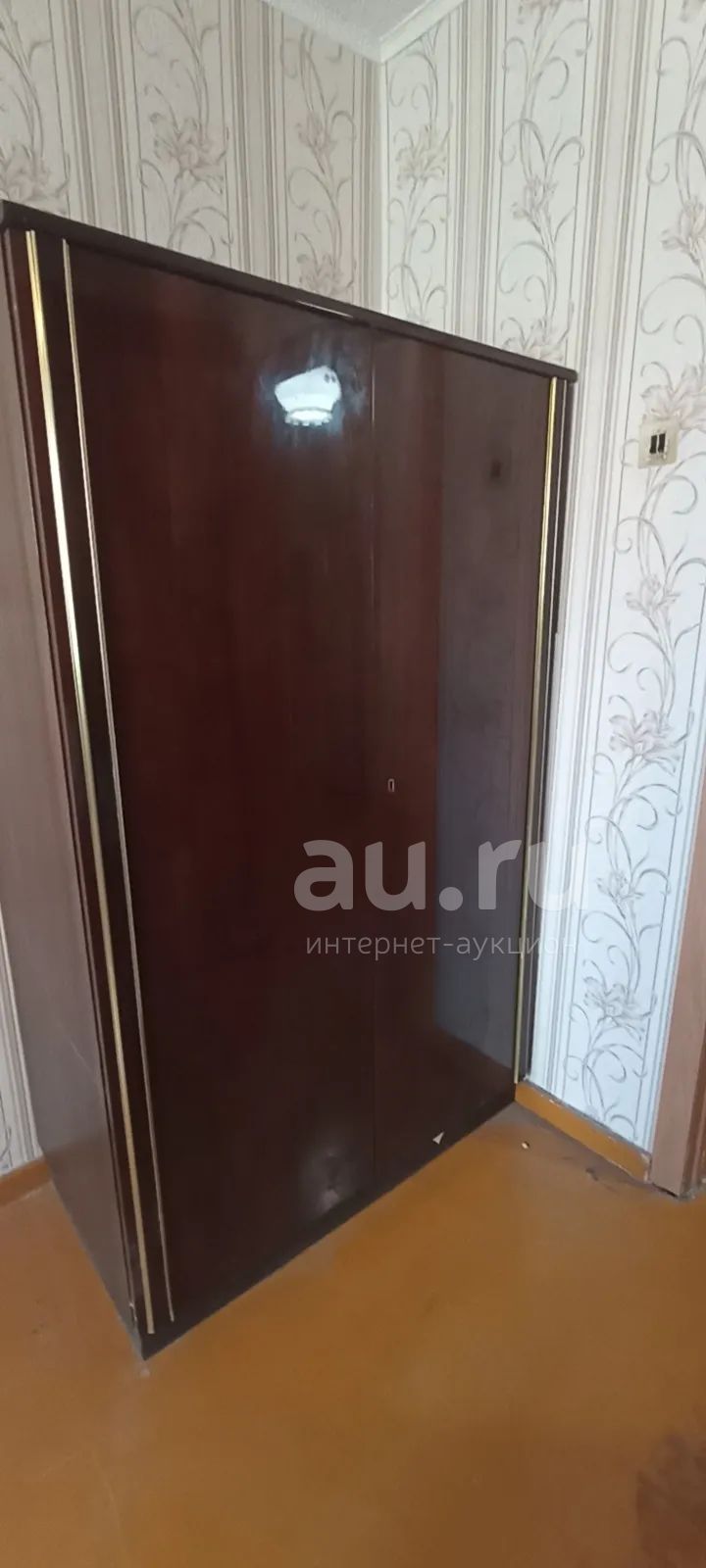Платенный шкаф — купить в Красноярске. Состояние: Б/у. Шкафы, шкафы ...