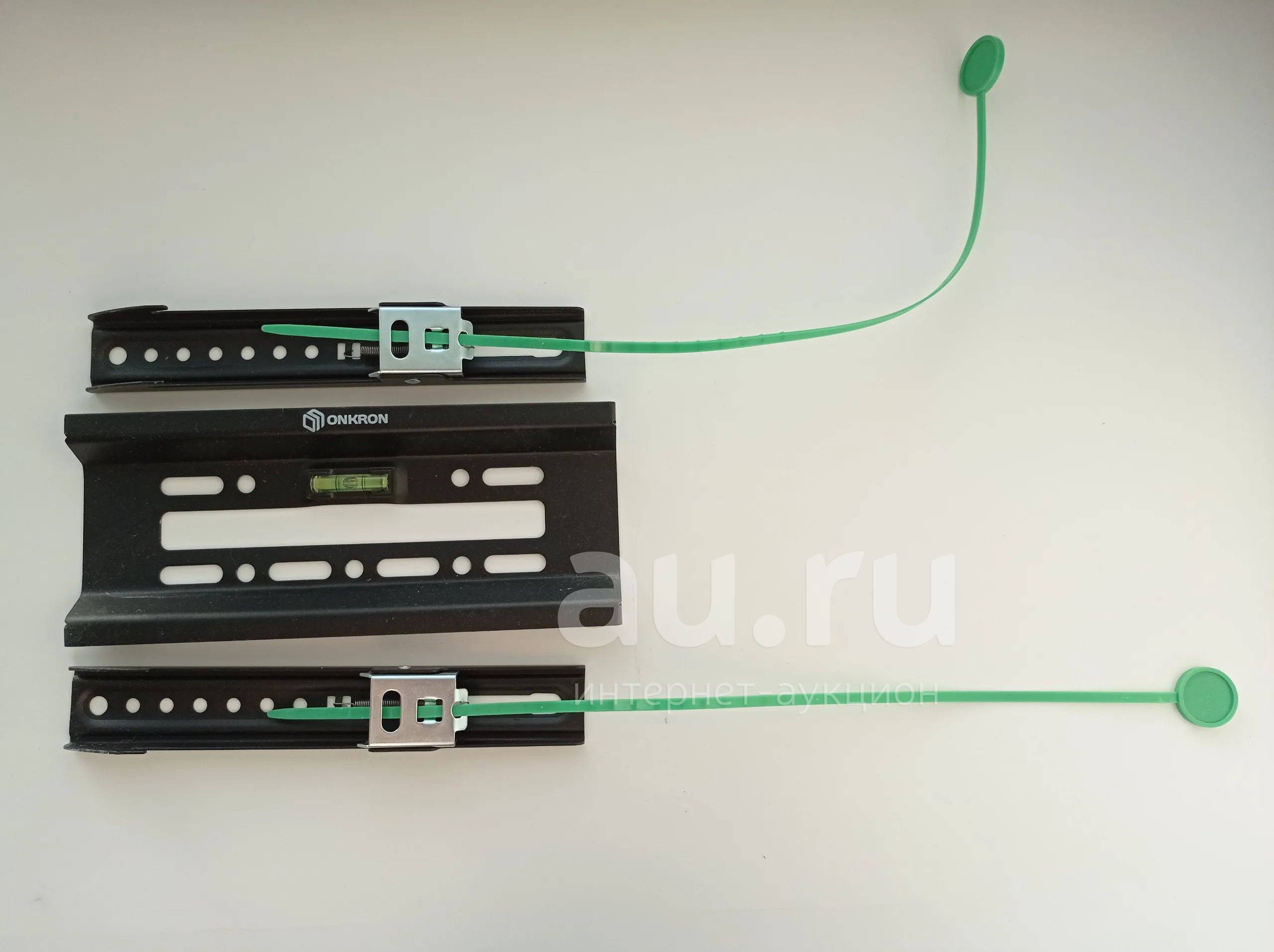 Кронштейн для монитора на стену Onkron — купить в Красноярске ...