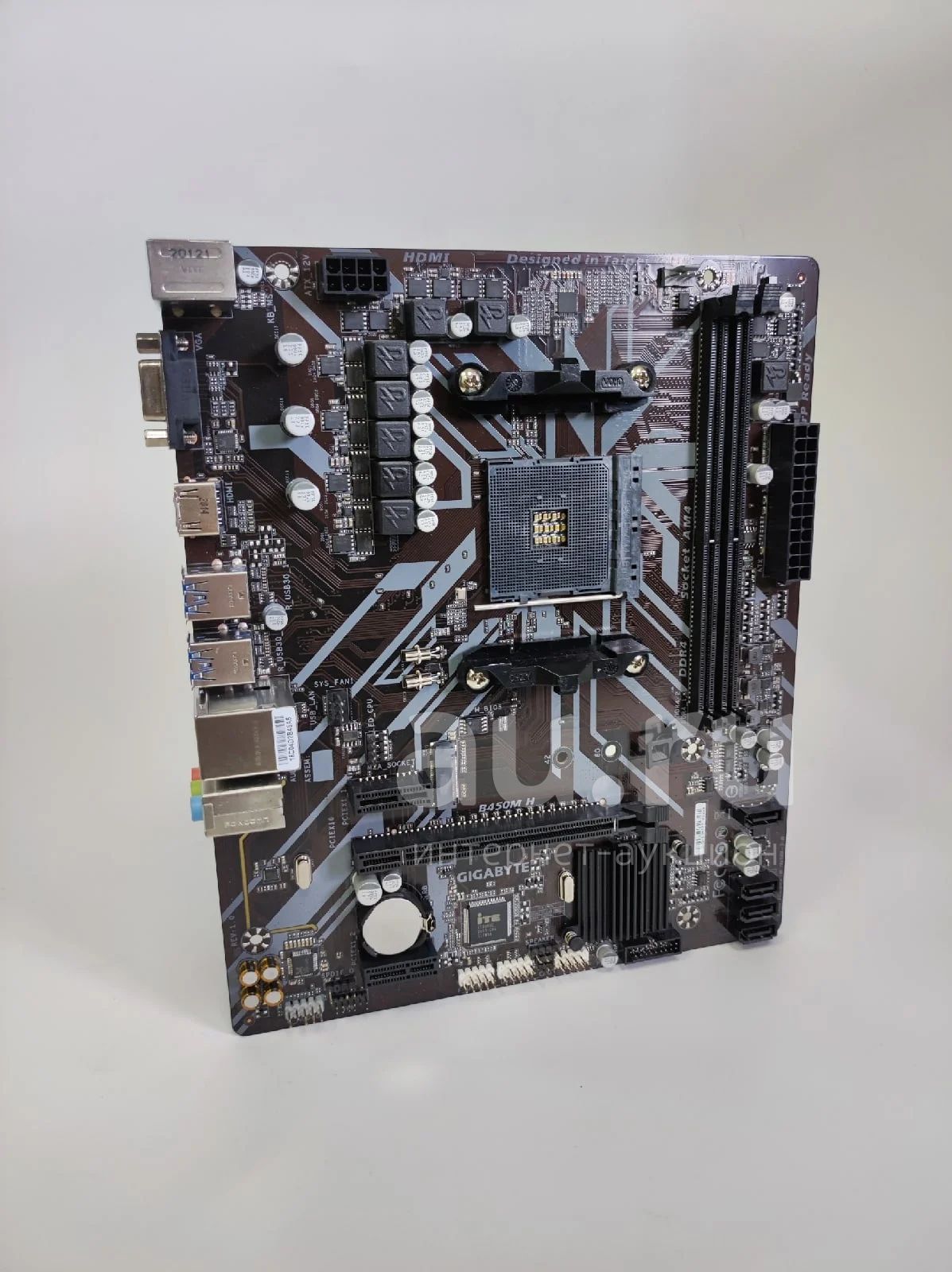 Материнская плата GIGABYTE B450M H AM4 (Нет комплекта) Сломаны защелки ...