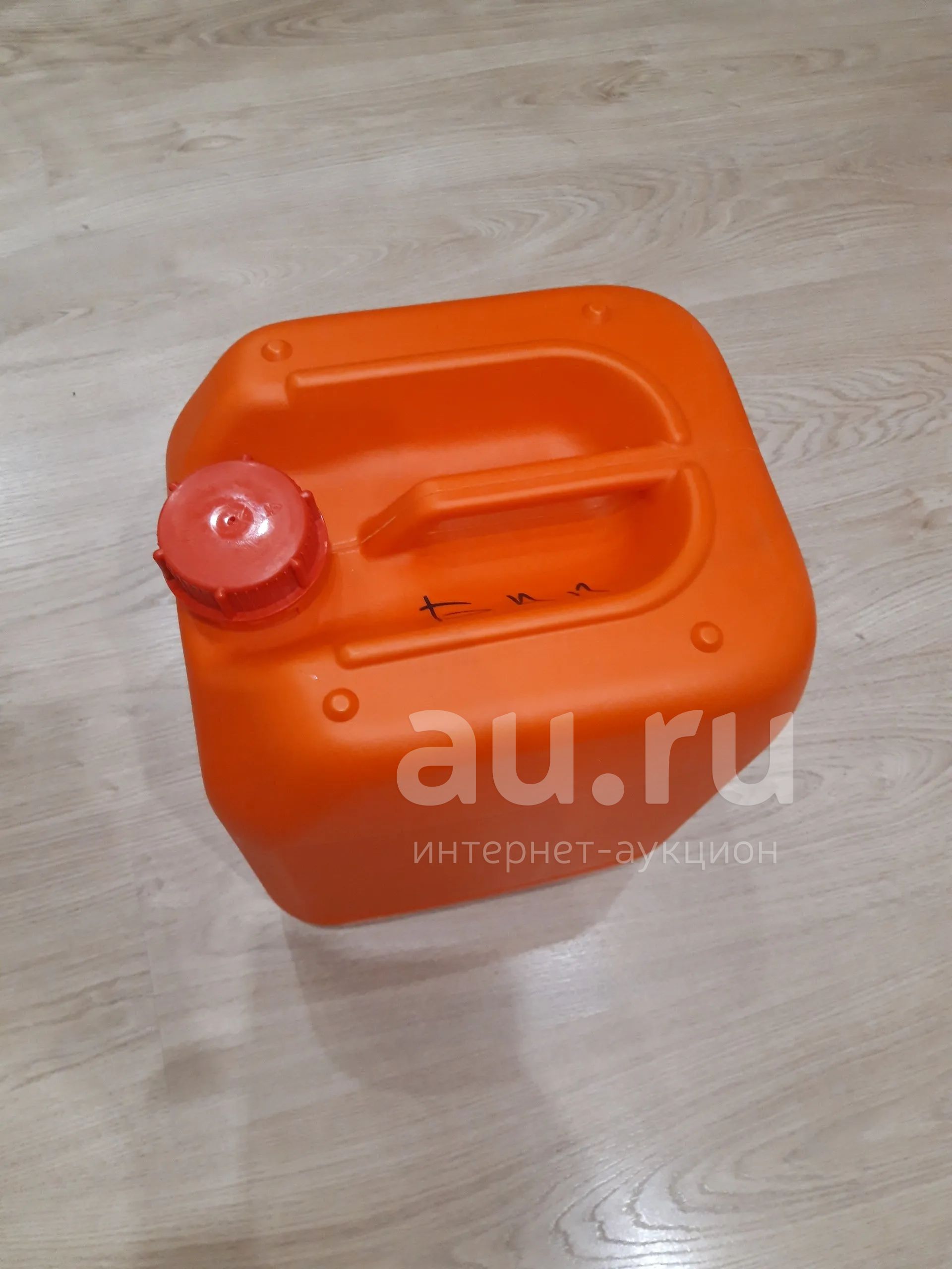 Канистра 20 л — купить в Красноярске. Состояние: Б/у. Ёмкости для ...
