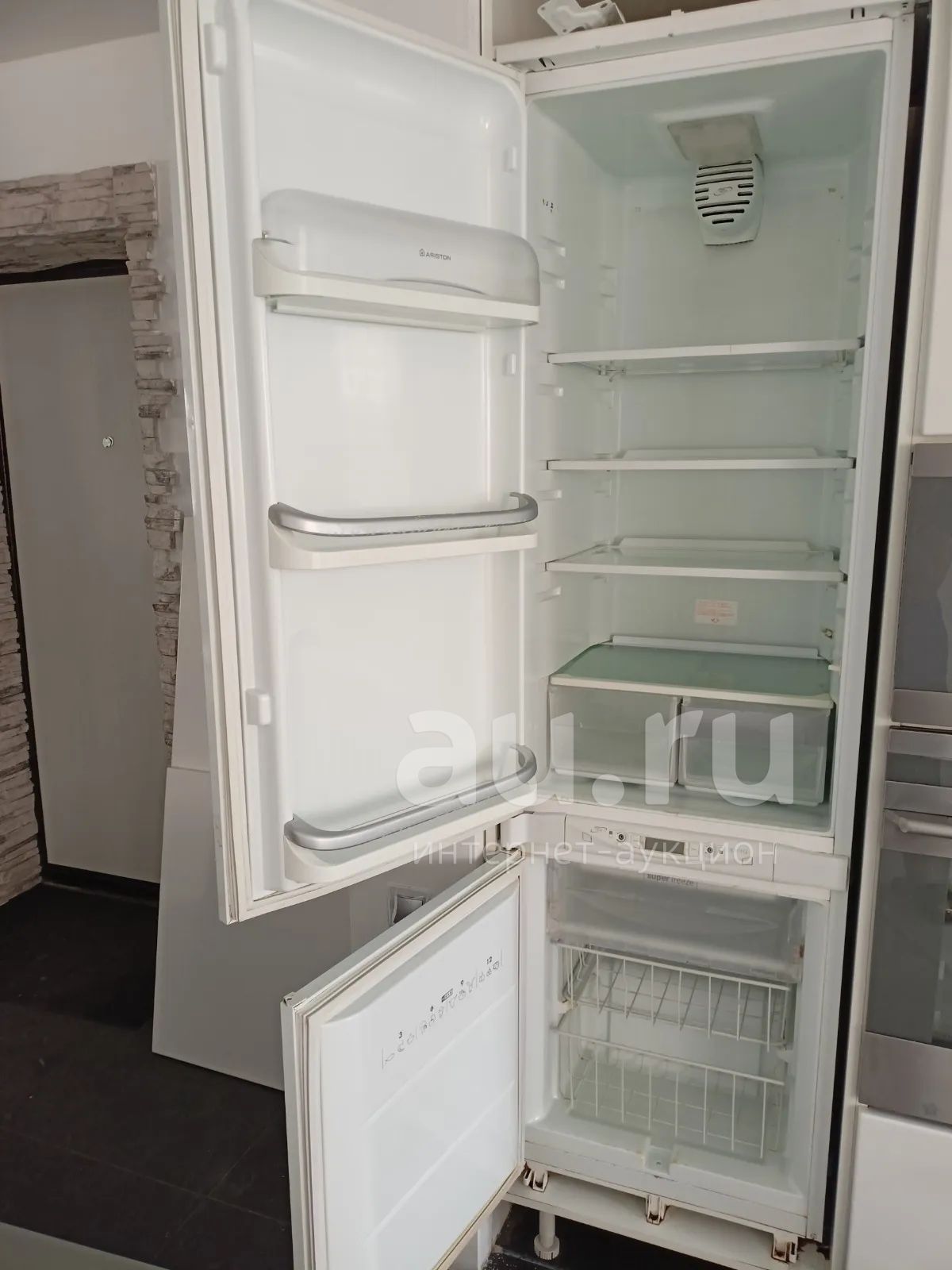 Встраиваемый холодильник — купить в Красноярске. Состояние: Б/у ...