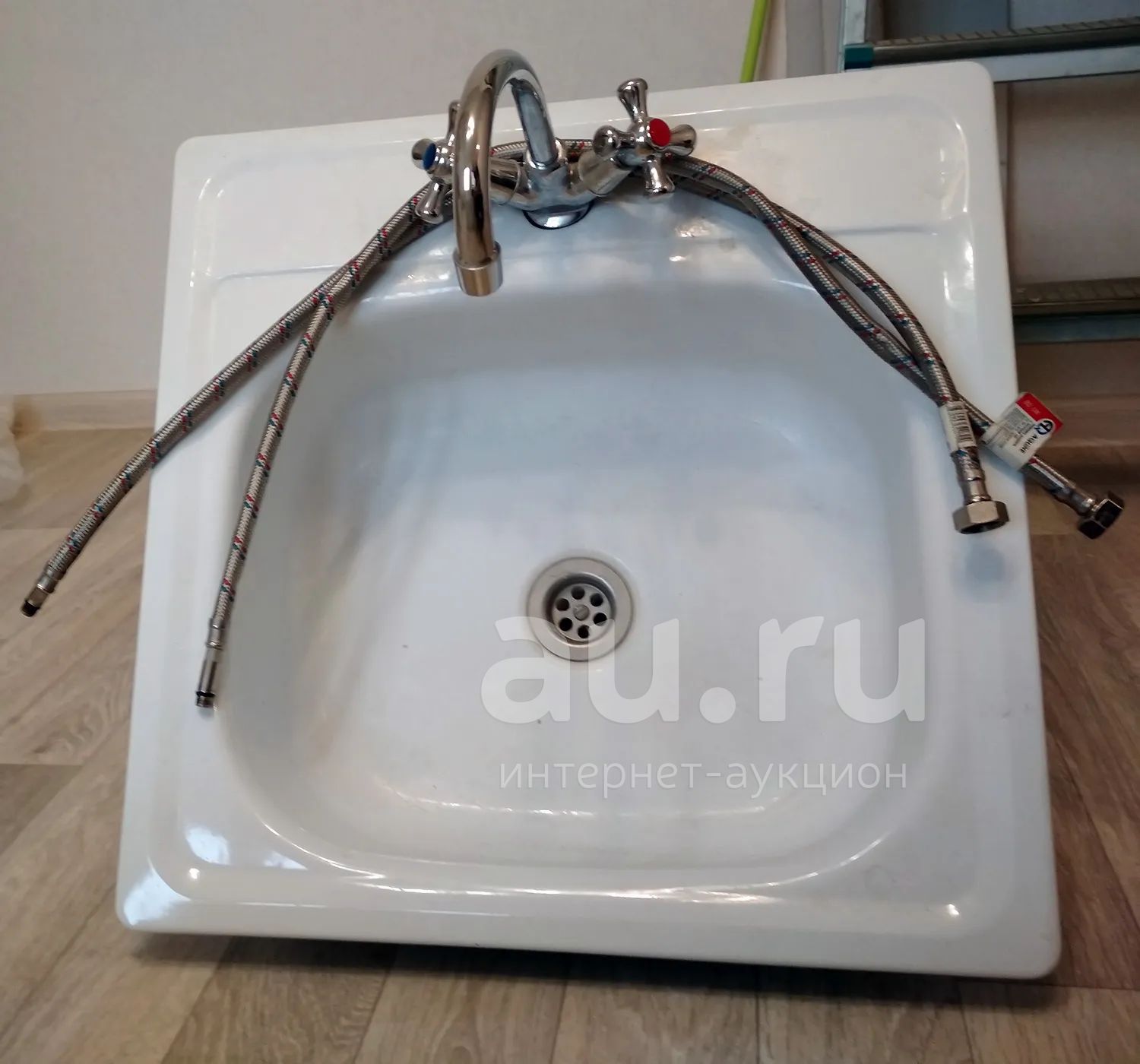 Мойка стальная эмалированная со смесителем, сифонном и шлангами ...