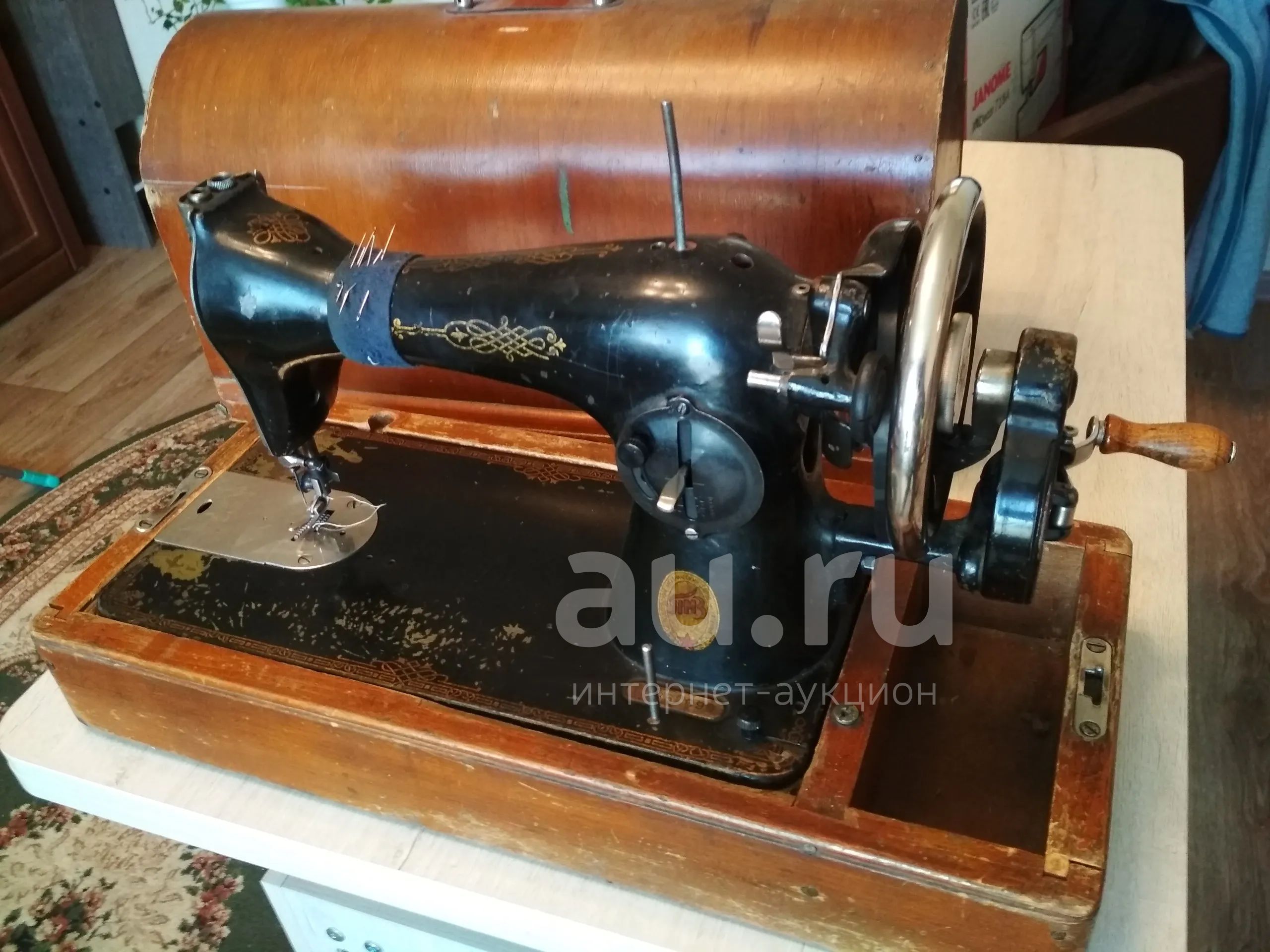 Швейная машина — купить в Красноярске. Состояние: Б/у. Швейная ...