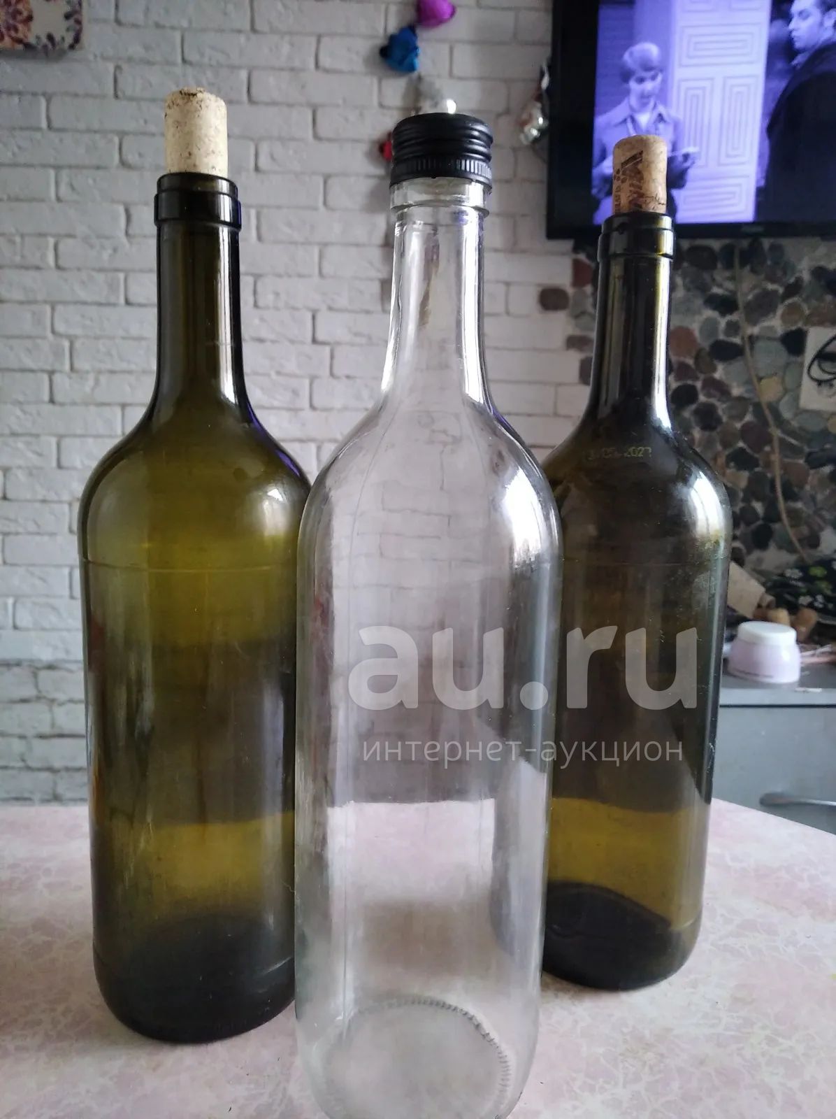 Три 1-литровые бутыли из стекла — купить в Красноярске. Состояние: Б/у ...