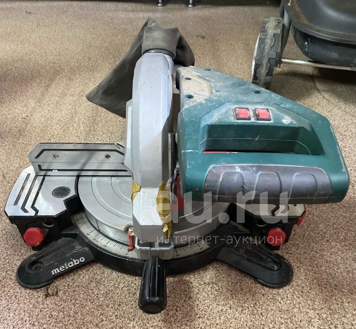 Торцовочная пила Metabo KS 216 M Lasercut 619216000, 1350 Вт — купить в ...
