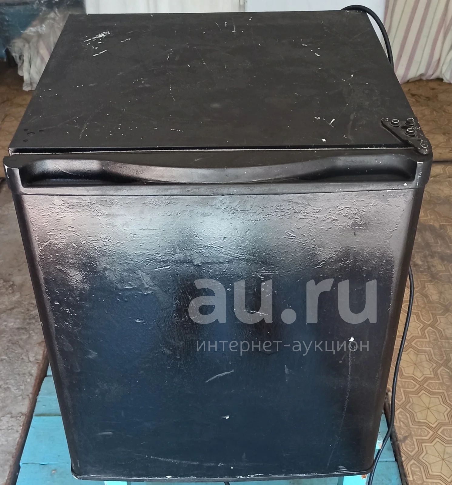 Холодильник мини Shivaki shrf-50tr1 — купить в Красноярске. Состояние ...