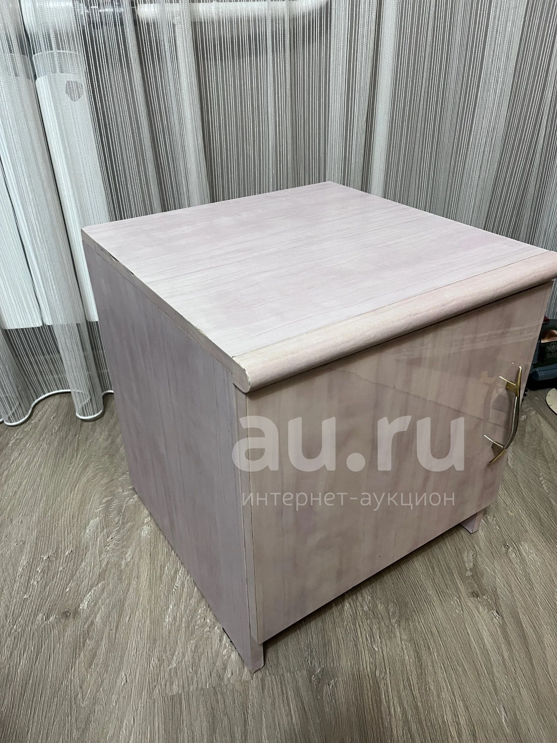 Тумбочка прикроватная — купить в Красноярске. Состояние: Б/у. Тумбы на ...